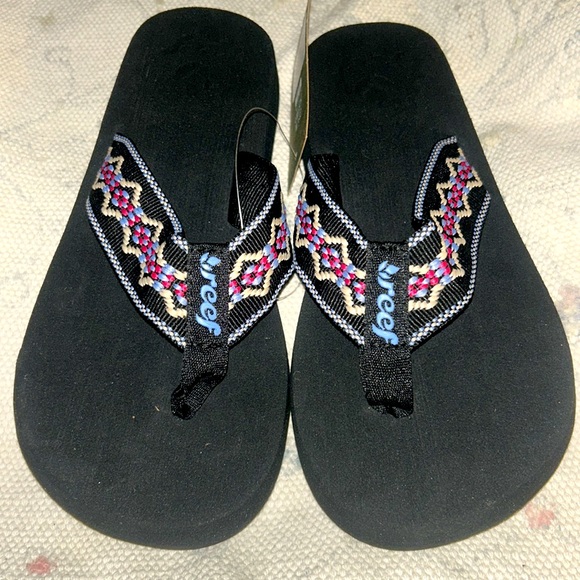 Reef | Shoes | Reef Sandy Flip Flop Sandals With Embroidered Straps ...
